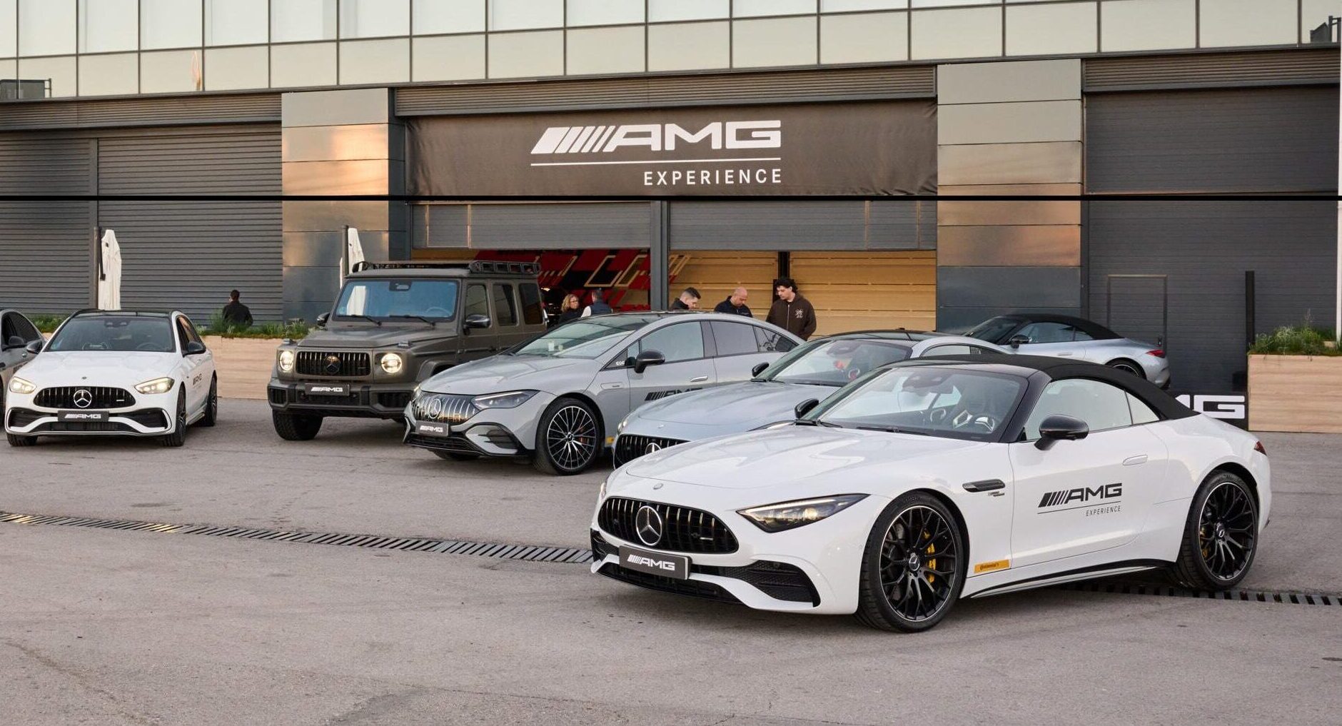 AMG Experience On Track Discover - Mercedes-Benz Magazine